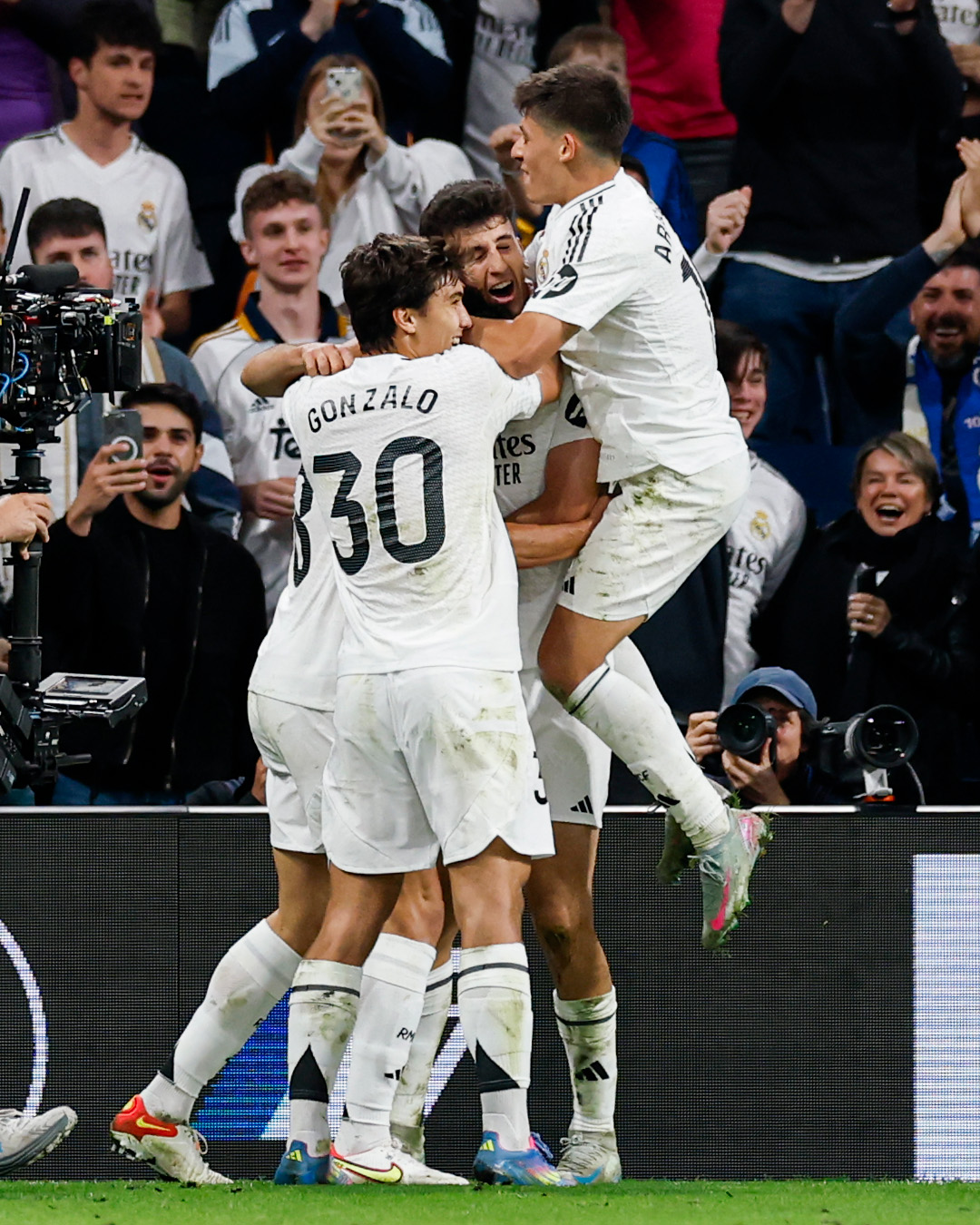 रियल म्याड्रिडको संघर्षपुर्ण जीत | Himal Times